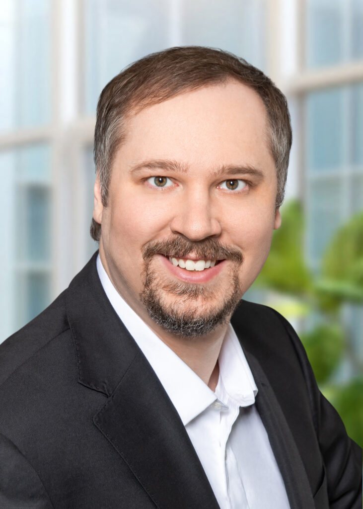 Austin Newell – SFMG Wealth Advisors